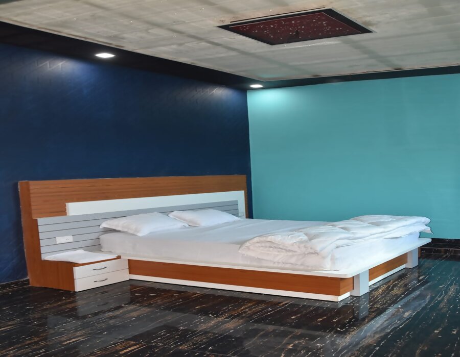 highway inn Hotel Varanasi - Reviews, Photos & Offer