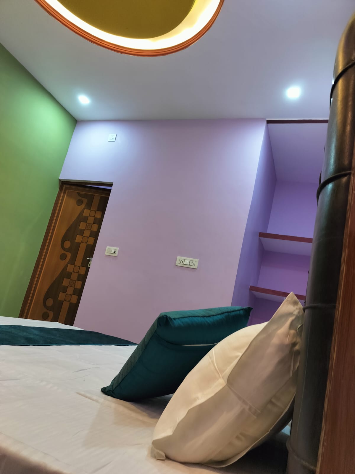 Bhai Ji Hotel Hotel Prayagraj - Reviews, Photos & Offer