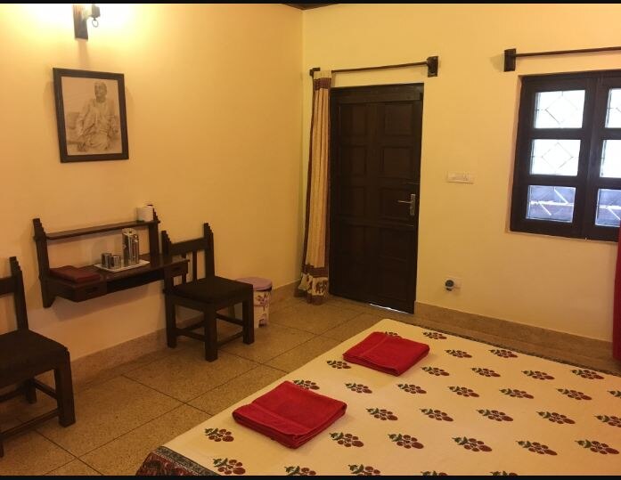 MVT Guesthouse & Restaurant Vrindavan INR 357 OFF ( ̶1̶7̶0̶0̶ ) Hotel ...