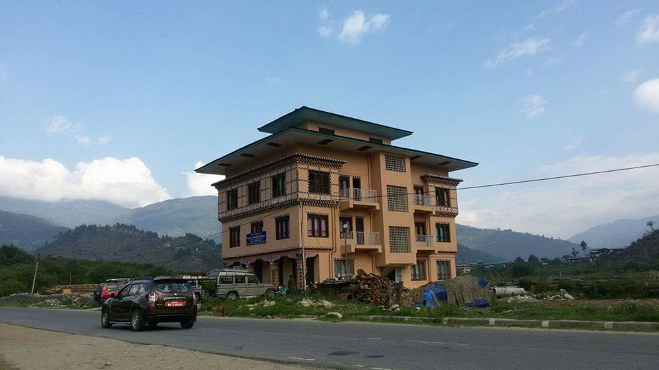 Hotel Dragon Bondey 𝗕𝗢𝗢𝗞 Paro Guest House 𝘄𝗶𝘁𝗵 𝗙𝗥𝗘𝗘 𝗖𝗮𝗻𝗰𝗲𝗹𝗹𝗮𝘁𝗶𝗼𝗻