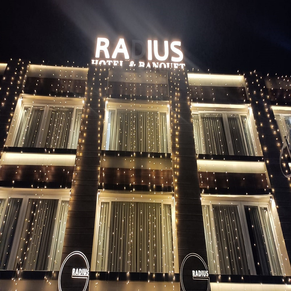 RADIUS HOTEL 𝗕𝗢𝗢𝗞 Mohali Hotel 𝘄𝗶𝘁𝗵 ₹𝟬 𝗣𝗔𝗬𝗠𝗘𝗡𝗧
