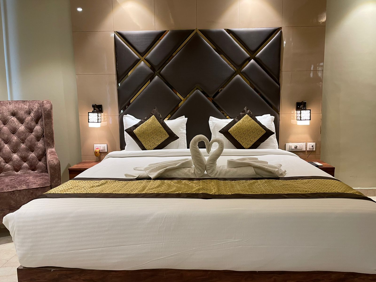 The Golden Crown Best Rates on Patna Hotel Deals, Reviews & Photos