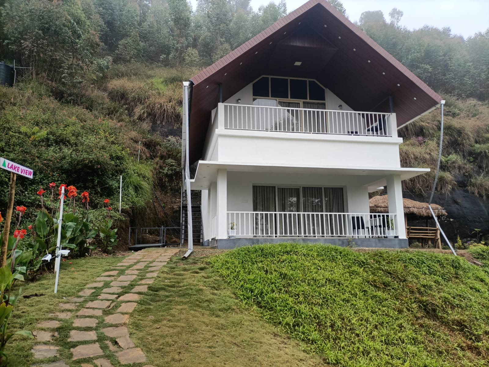 Happy Holidays Resort Kanthalloor 𝗕𝗢𝗢𝗞 Marayoor Resort 𝘄𝗶𝘁𝗵 ₹𝟬 𝗣𝗔𝗬𝗠𝗘𝗡𝗧