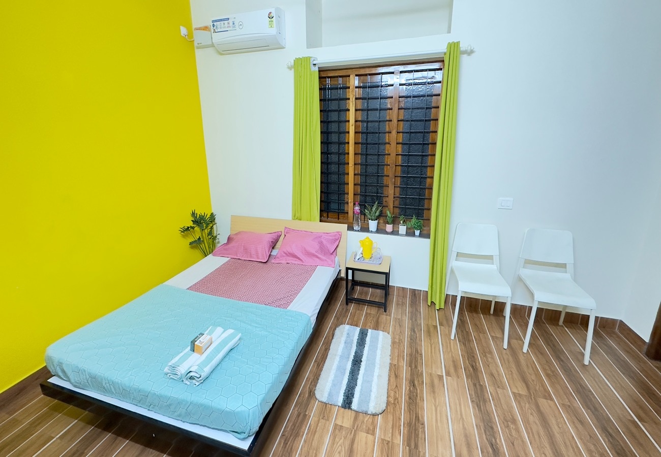 Superior King Room, Alchemist Homes by Halcyon Traveltech Hotel ...