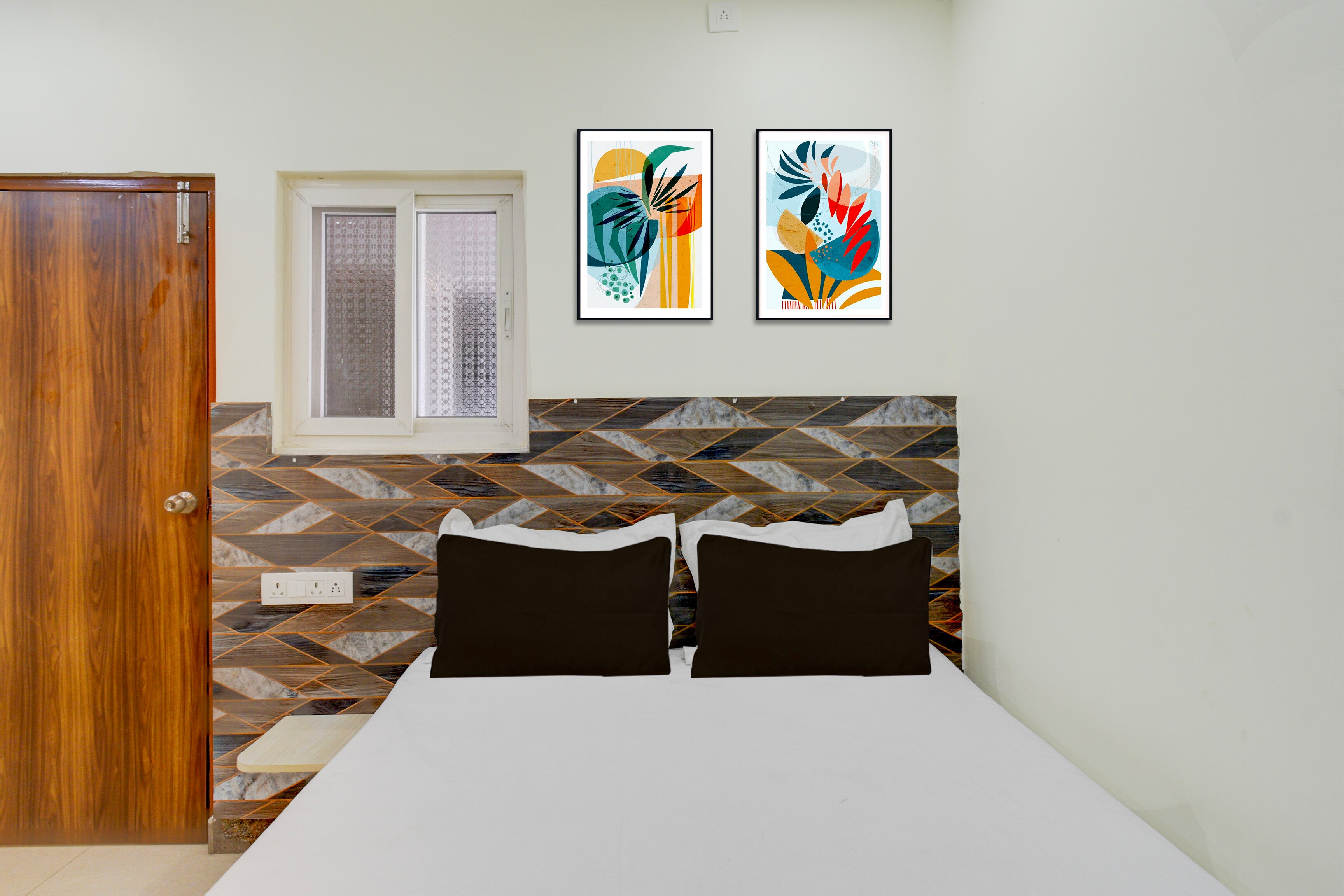 Super Hotel O Saibaba Temple Chintal Formerly Himagiri Luxury Room ...