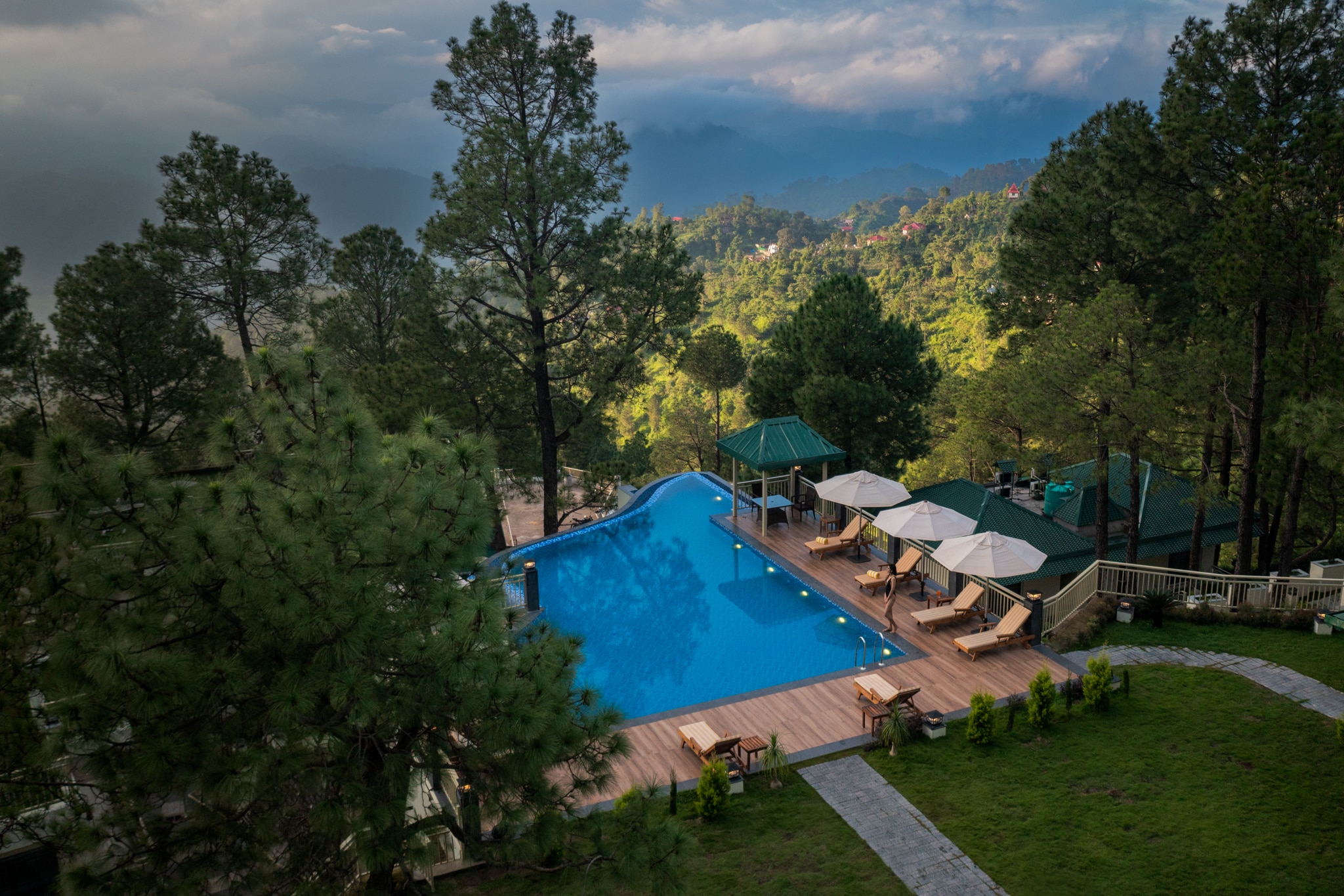 CASSIA RESORTS 𝗕𝗢𝗢𝗞 Solan Resort 𝘄𝗶𝘁𝗵 𝗙𝗥𝗘𝗘 𝗖𝗮𝗻𝗰𝗲𝗹𝗹𝗮𝘁𝗶𝗼𝗻