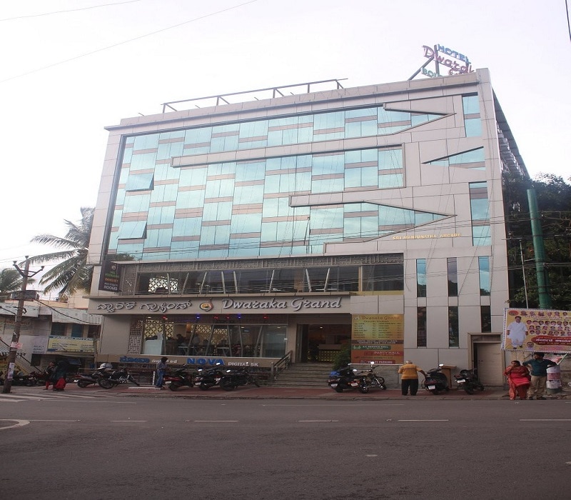 Hotel Dwaraka Grand 𝗕𝗢𝗢𝗞 Bangalore Hotel 𝘄𝗶𝘁𝗵 𝗙𝗥𝗘𝗘 𝗖𝗮𝗻𝗰𝗲𝗹𝗹𝗮𝘁𝗶𝗼𝗻