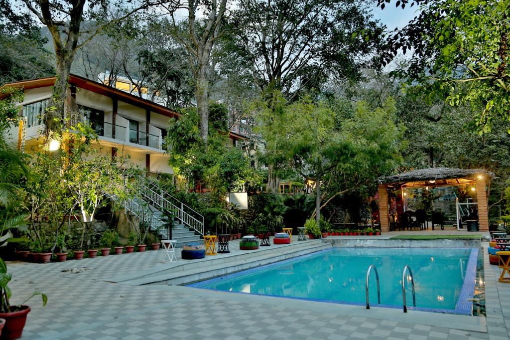 Namami Ganges Beach Resort & Spa, Rishikesh 𝗕𝗢𝗢𝗞 Rishikesh Resort 𝘄𝗶𝘁𝗵 ...
