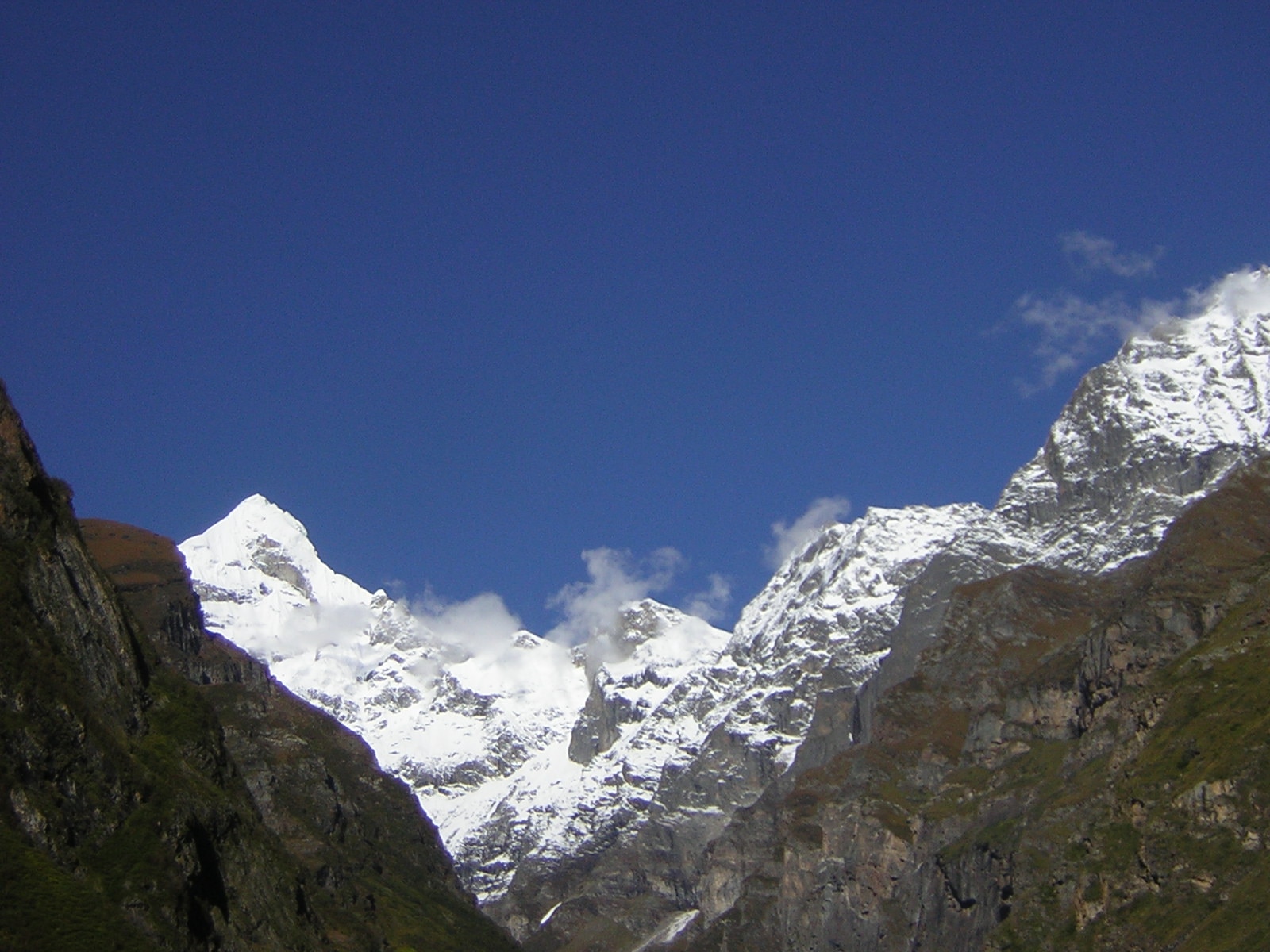 New Hotel Snow Crest 𝗕𝗢𝗢𝗞 Badrinath Hotel 𝘄𝗶𝘁𝗵 𝗙𝗥𝗘𝗘 𝗖𝗮𝗻𝗰𝗲𝗹𝗹𝗮𝘁𝗶𝗼𝗻