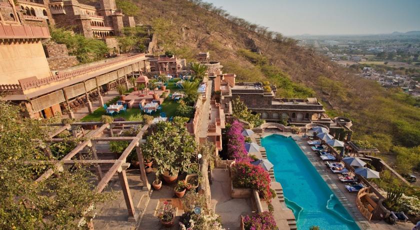 Neemrana Fort-Palace Best Rates on Neemrana Hotel Deals, Reviews & Photos