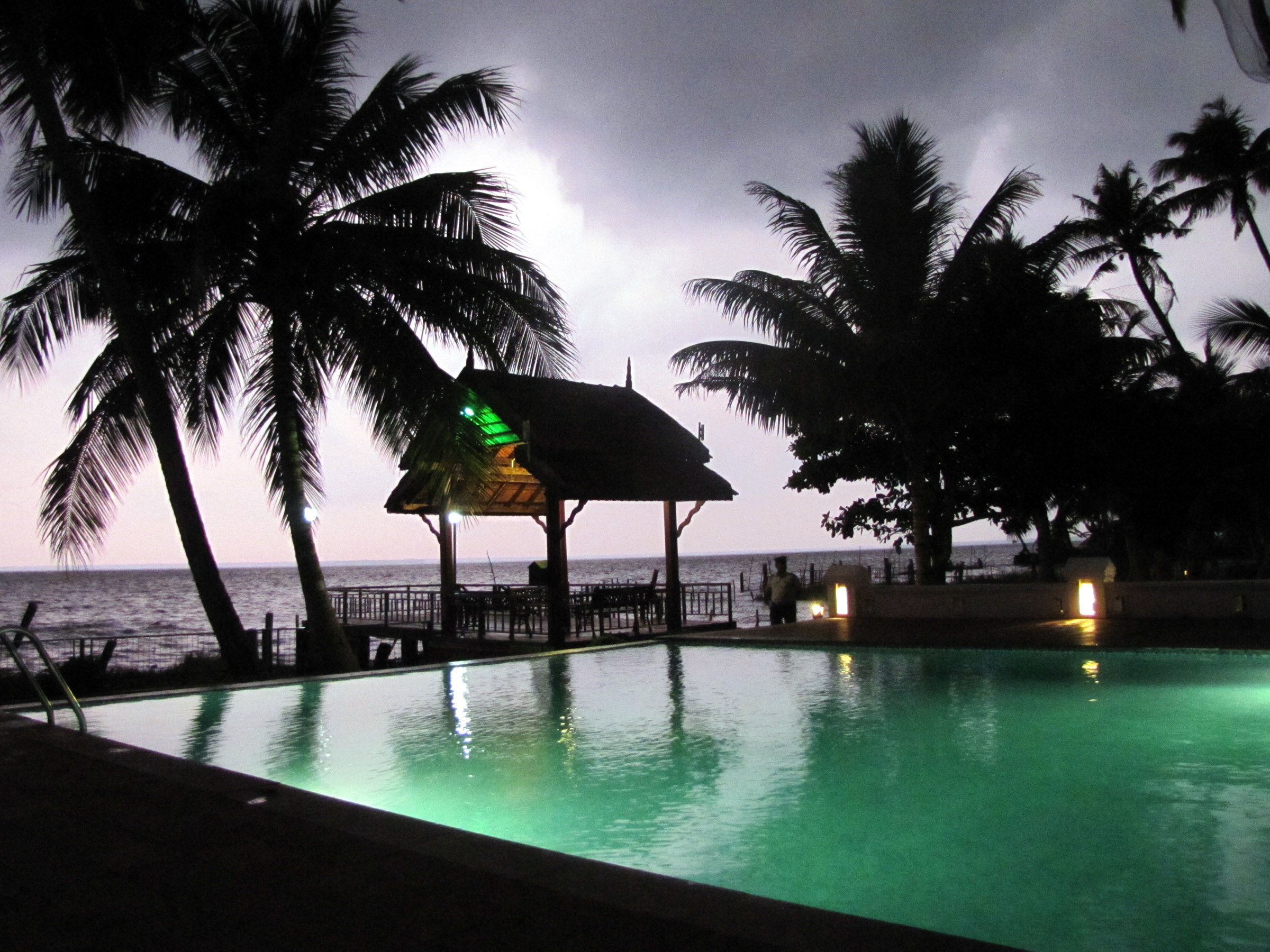 Abad Whispering Palms Kumarakom Resort Price, Address & Reviews
