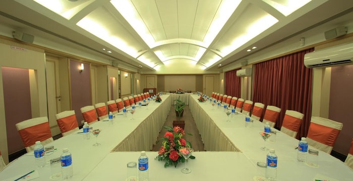 Hotel Fidalgo, Goa - Get Upto 70% OFF on Hotels