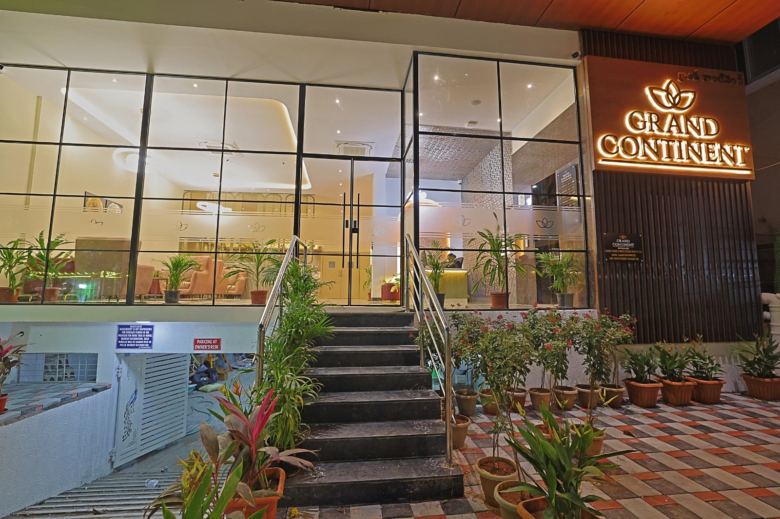 Grand Continent Hotel 헕헢헢헞 Hyderabad Hotel