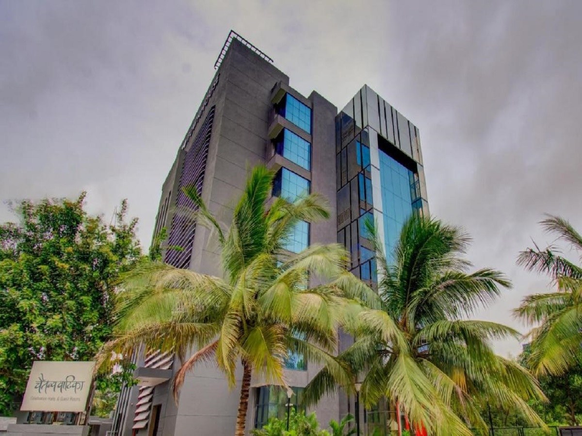 The Park Infinity 𝗕𝗢𝗢𝗞 Surat Hotel 𝘄𝗶𝘁𝗵 𝗙𝗥𝗘𝗘 𝗖𝗮𝗻𝗰𝗲𝗹𝗹𝗮𝘁𝗶𝗼𝗻