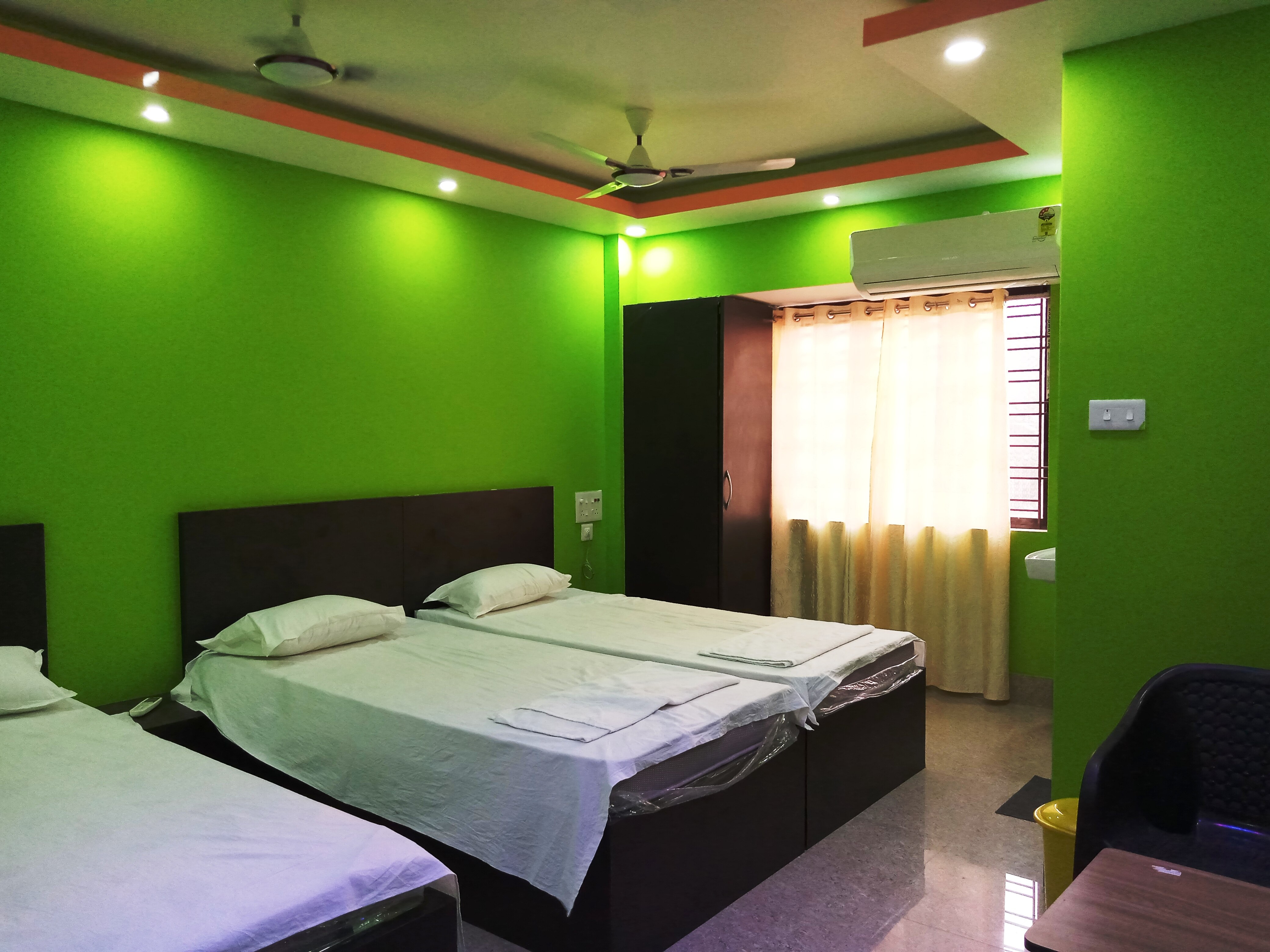 HOTEL INVITE 𝗕𝗢𝗢𝗞 Agartala Hotel 𝘄𝗶𝘁𝗵 ₹𝟬 𝗣𝗔𝗬𝗠𝗘𝗡𝗧