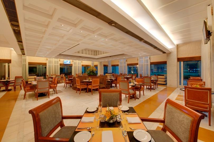 Jaypee Palace Hotel & Convention Centre 𝗕𝗢𝗢𝗞 Agra Hotel 𝘄𝗶𝘁𝗵 ₹𝟬 𝗣𝗔𝗬𝗠𝗘𝗡𝗧