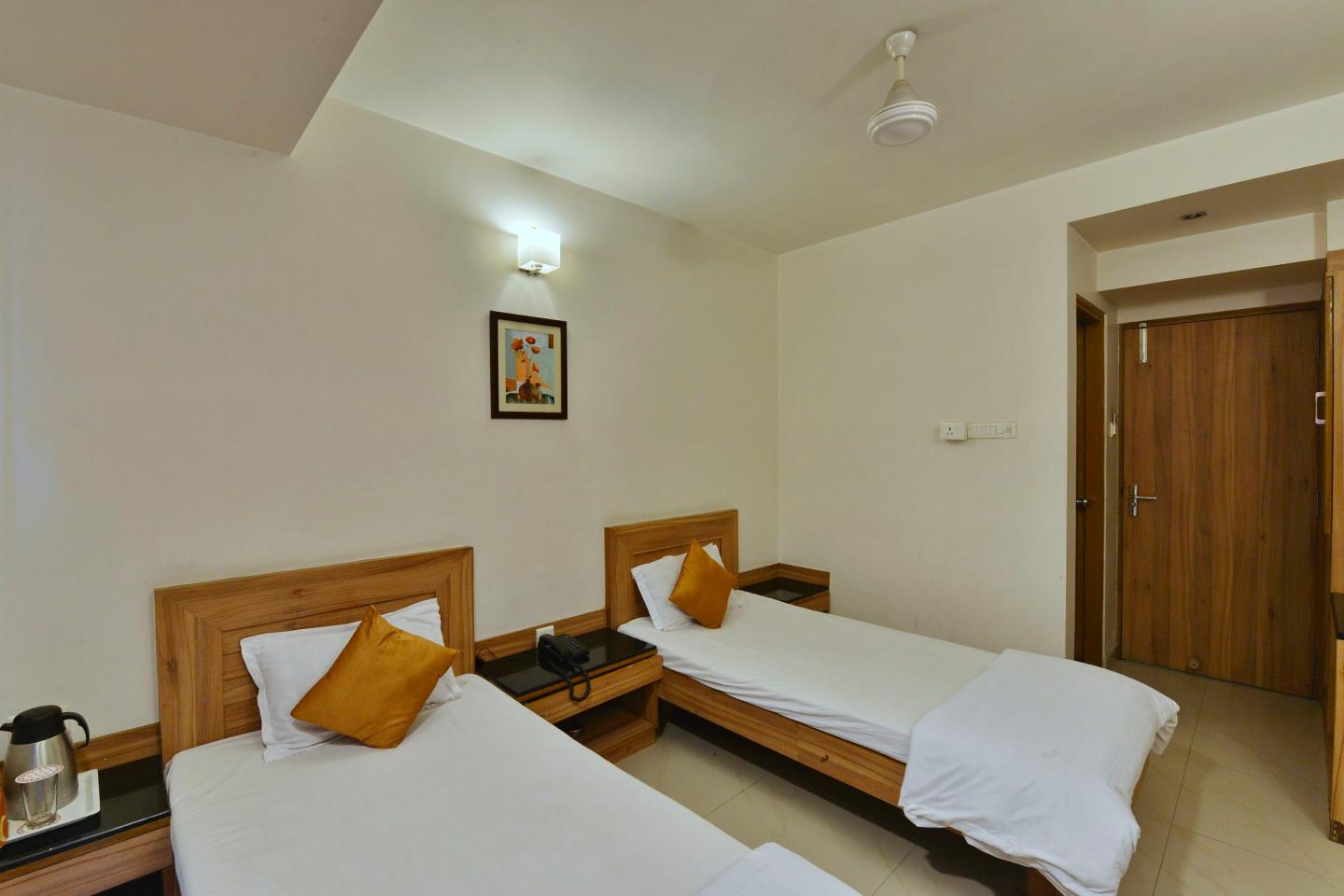 Hotel Mayuri Bhopal Hotel Price, Address & Reviews