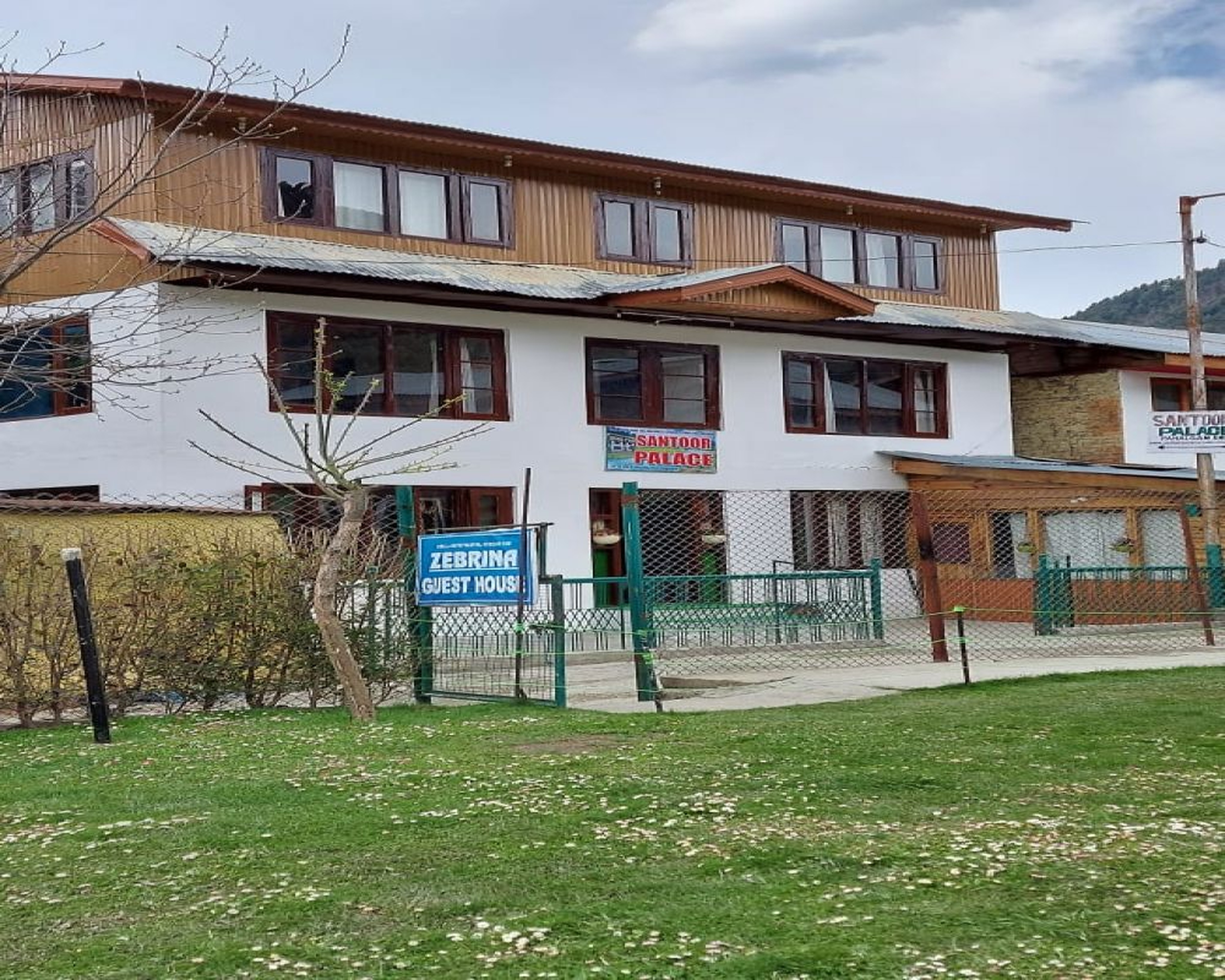 Walnut Tree Pahalgam Best Rates on Pahalgam Hotel Deals, Reviews & Photos