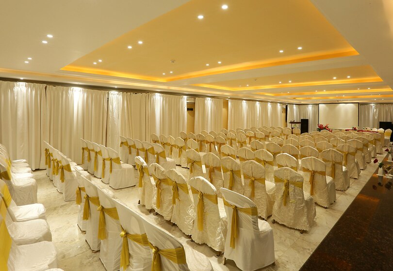 Resort De Alturas Goa Resort Price, Address & Reviews