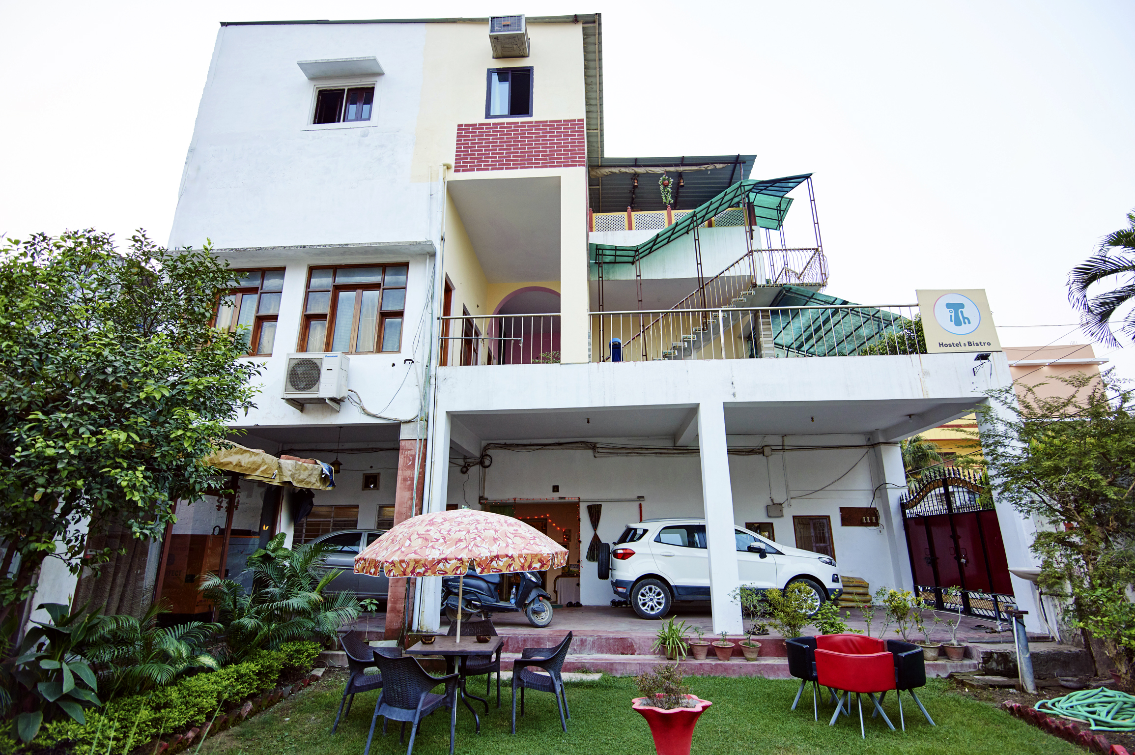 Hotel Varanasi Inn Varanasi - INR 910 OFF ( ̶3̶5̶0̶0̶ ) Deal + HD ...