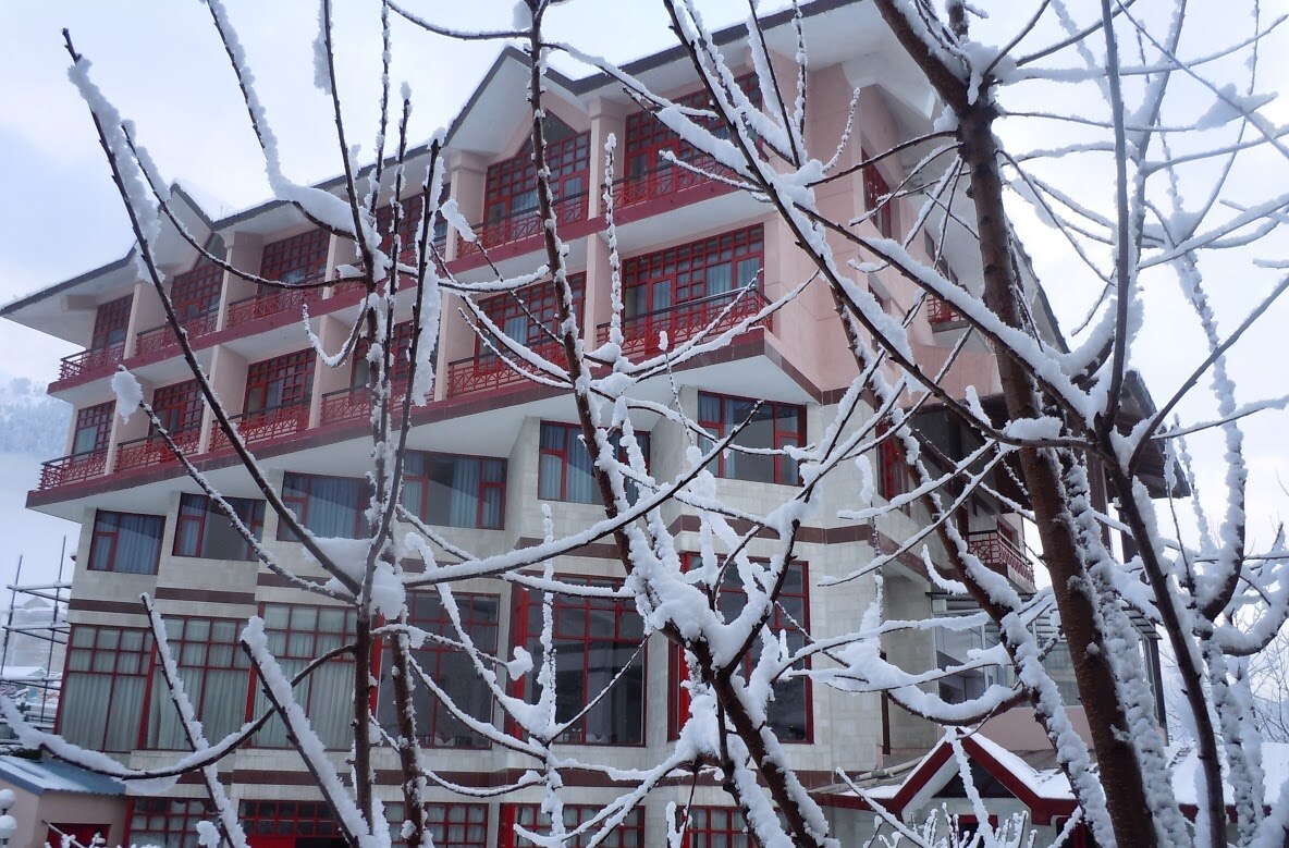 Sterling Manali Manali Resort Price, Address & Reviews
