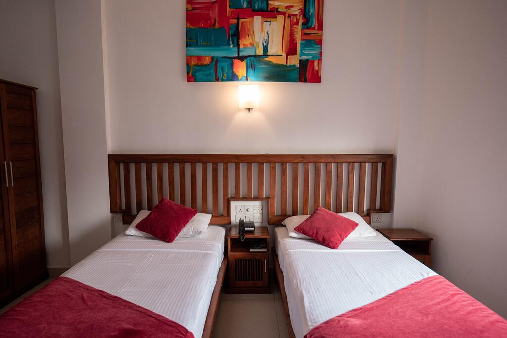 Port View City Hotel, Colombo Hotel Price, Address & Reviews