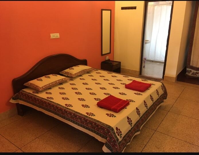 MVT Guesthouse & Restaurant Vrindavan INR 357 OFF ( ̶1̶7̶0̶0̶ ) Hotel ...
