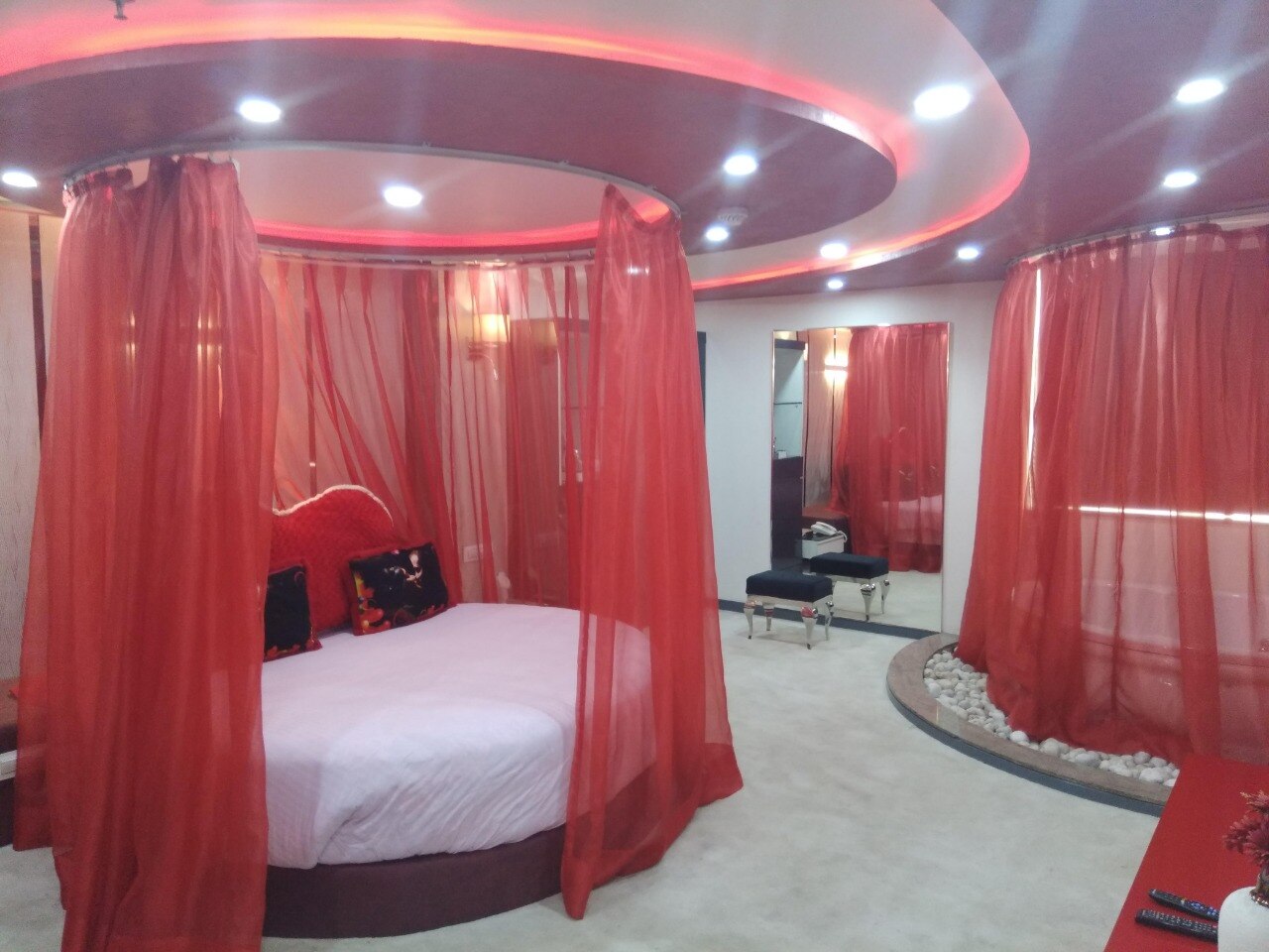 SN Blu Hotel Ahmedabad INR 767 OFF ( ̶2̶8̶0̶0̶ ) Hotel Price, Address ...