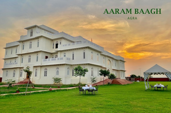 Historical Places Near Agra : Most Famous Historical Places in Agra ...