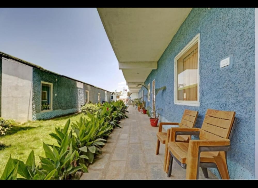 Blue Rock Resort 𝗕𝗢𝗢𝗞 Tirupati Resort 𝘄𝗶𝘁𝗵 ₹𝟬 𝗣𝗔𝗬𝗠𝗘𝗡𝗧