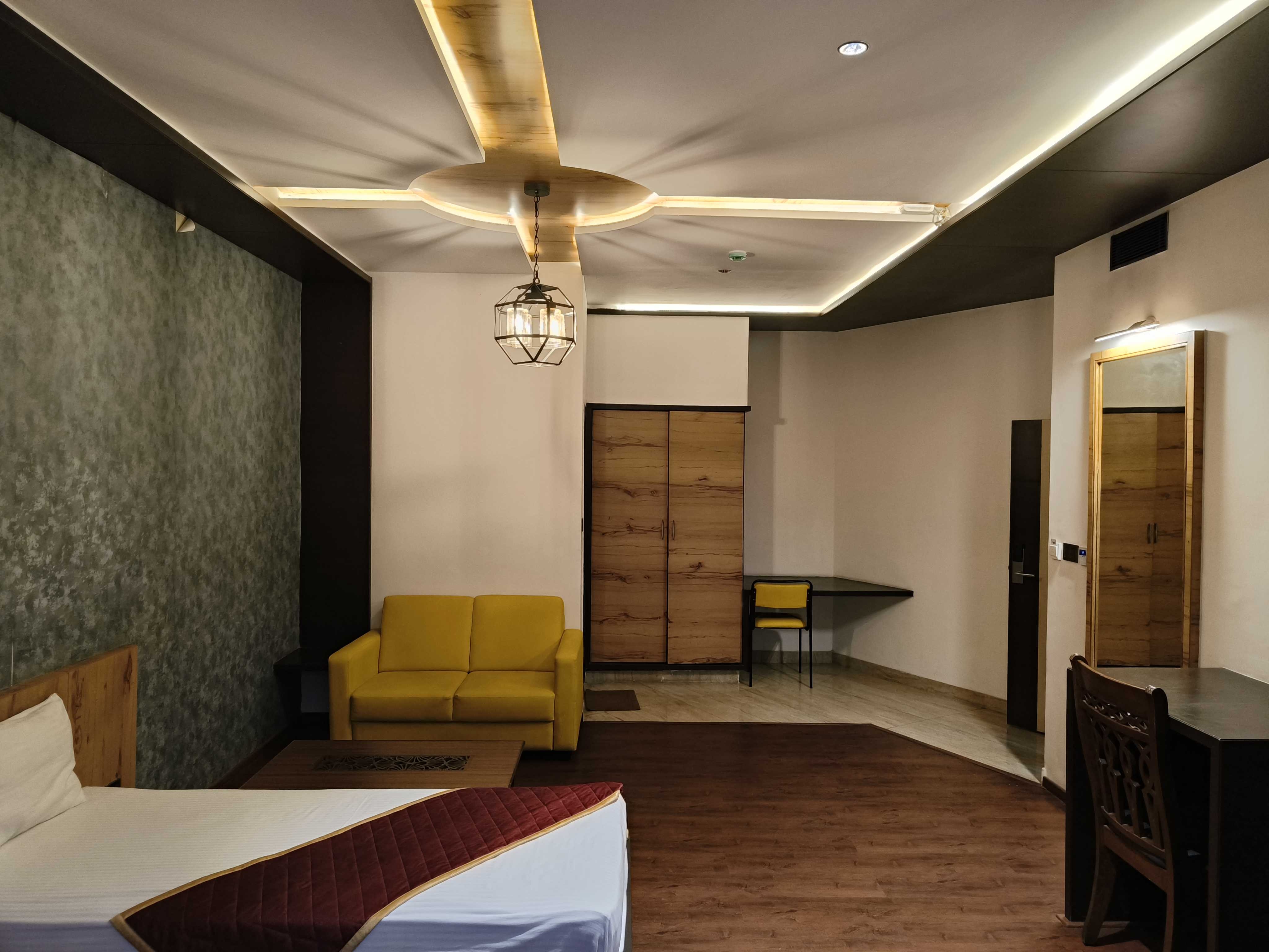 Townhouse Hebbal Dasarahalli Hotel Bangalore - Reviews, Photos & Offer