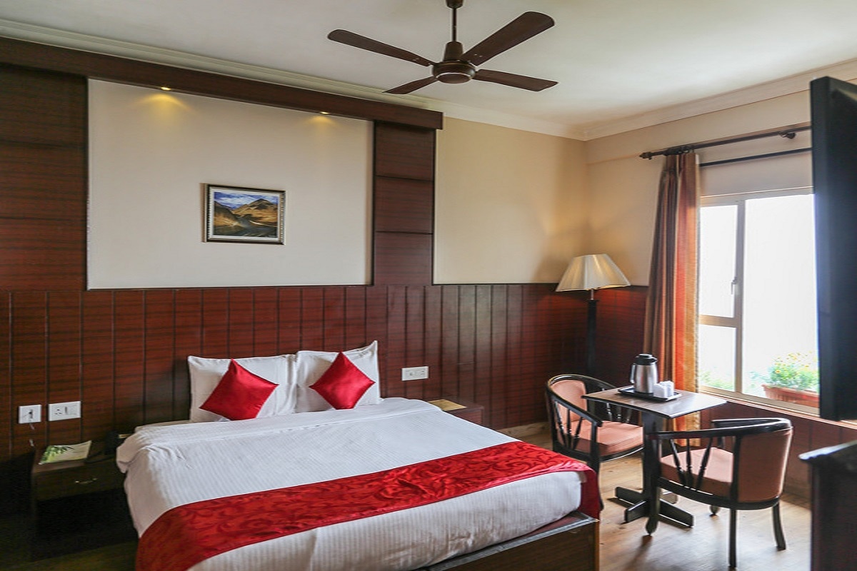 Misty Mountain Resort Munnar INR 722 OFF ( ̶3̶0̶0̶0̶ ) Resort Price ...