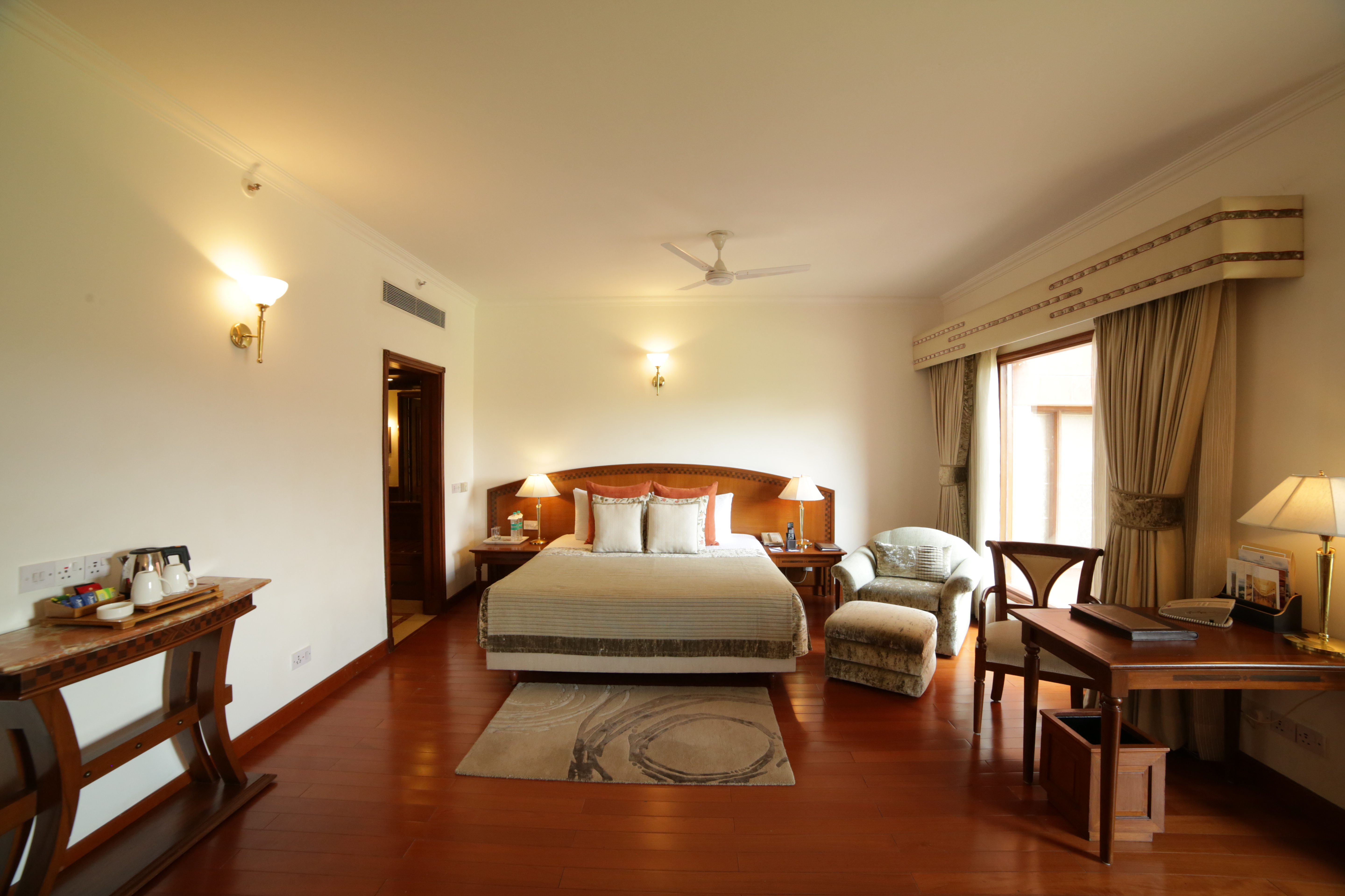 Jaypee Palace Hotel & Convention Centre Agra - Deal + HD Photos & Reviews