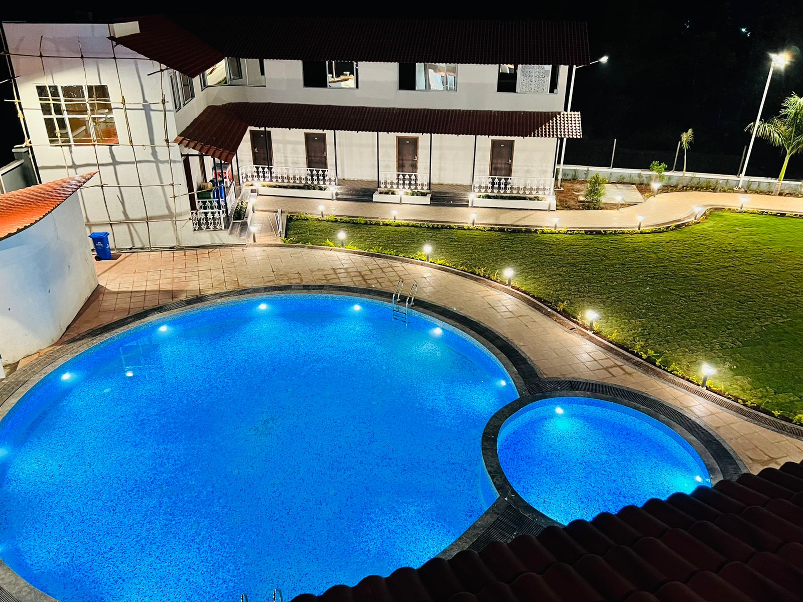 Mastiff Grand The Sia Palace Suites & Banquets, Khopoli 𝗕𝗢𝗢𝗞 Khopoli ...