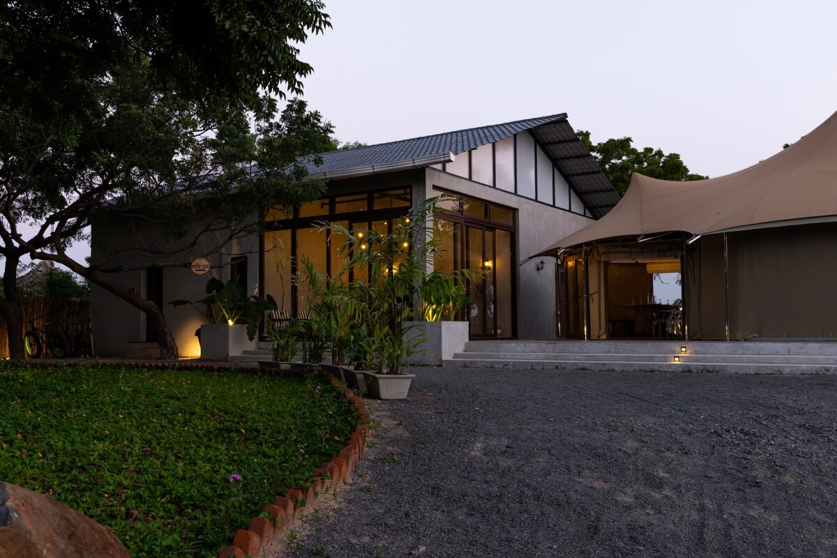 The Alampara Resort | Cheyyur Resort BOOK @ ₹1