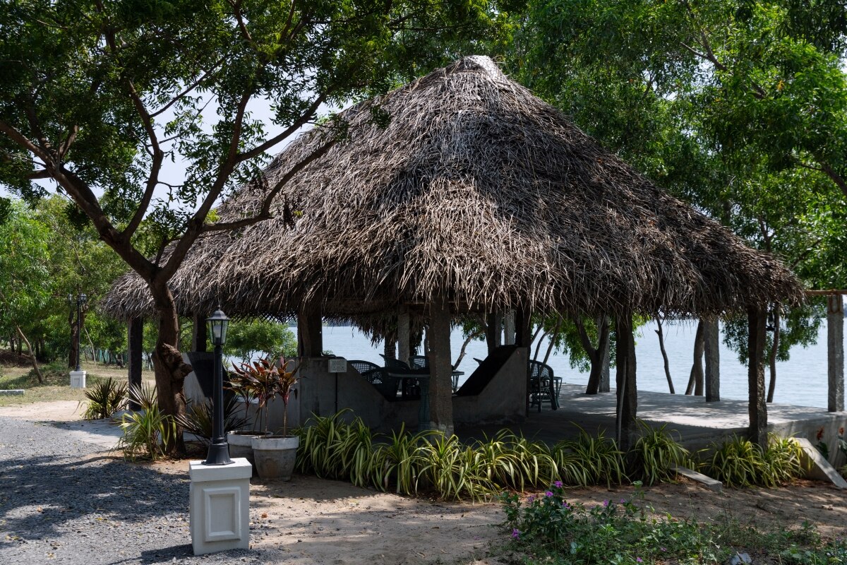 The Alampara Resort | Cheyyur Resort BOOK @ ₹1