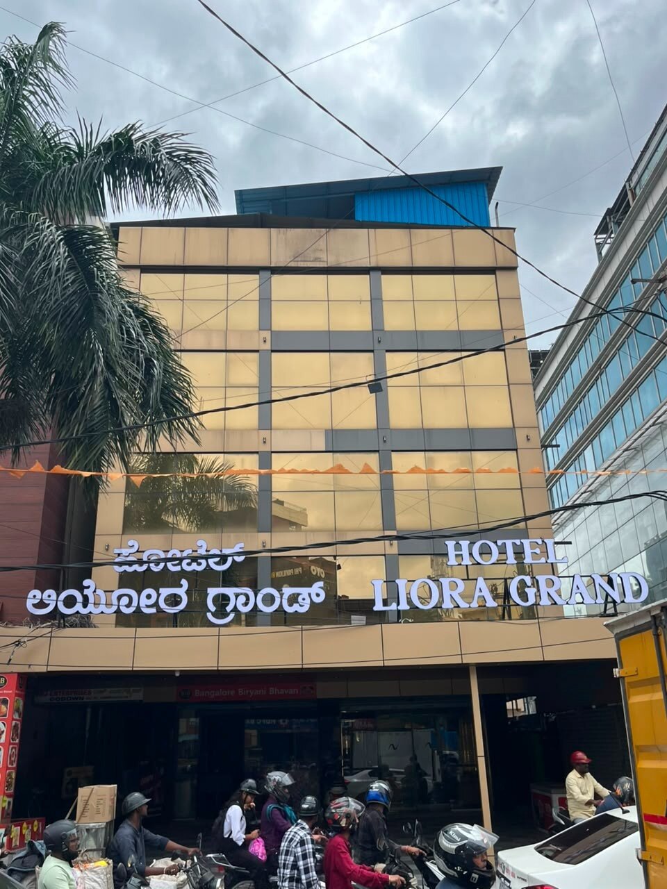 Hotel Liora Grand 𝗕𝗢𝗢𝗞 Bangalore Hotel