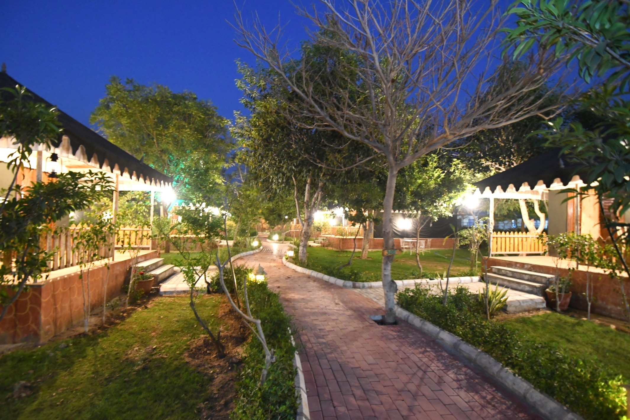 Saipura Bagh Hotel & Resort Best Rates on Jaipur Hotel Deals, Reviews ...