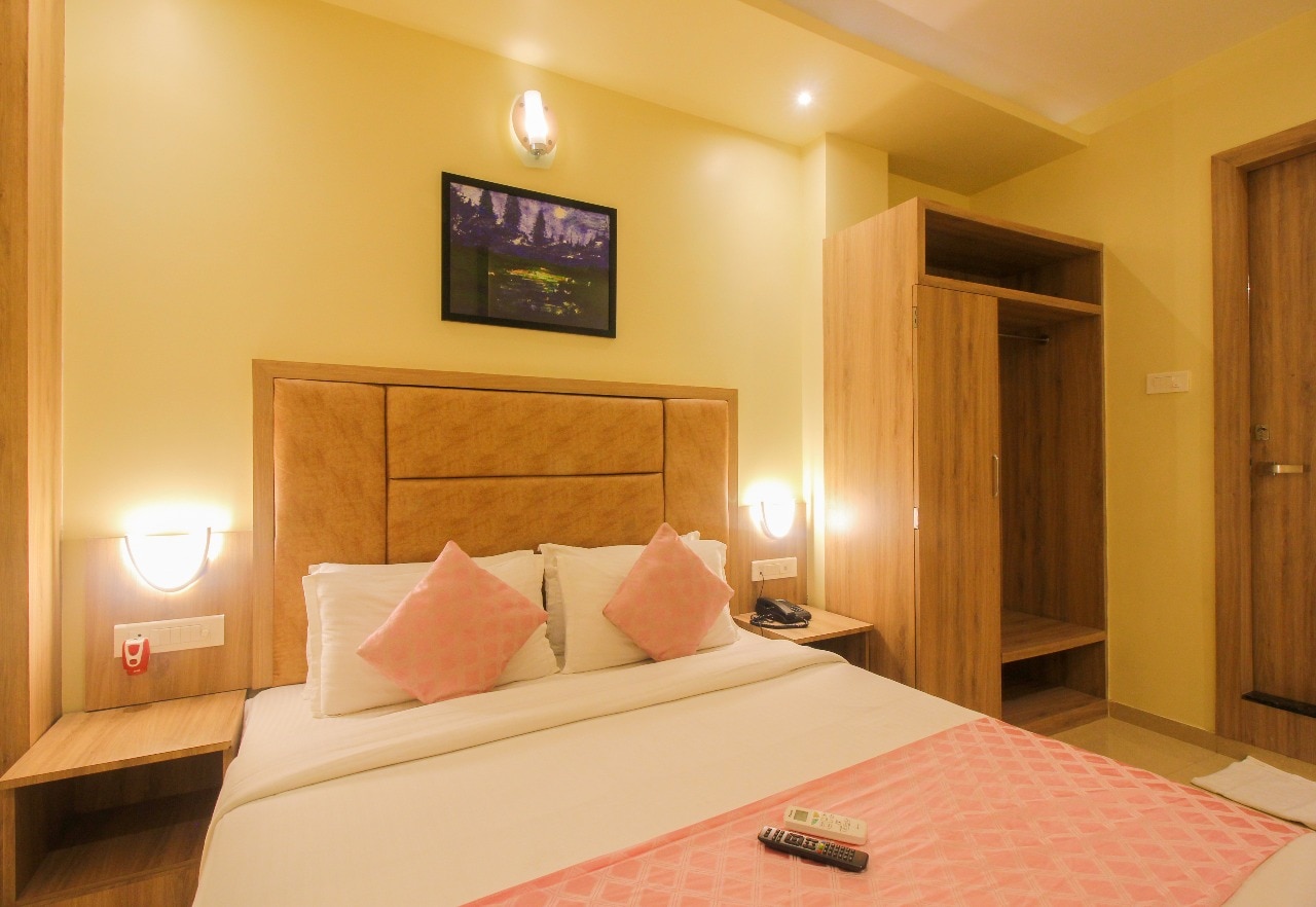 Lotus Grand Near International Airport Hotel Mumbai - Reviews, Photos ...