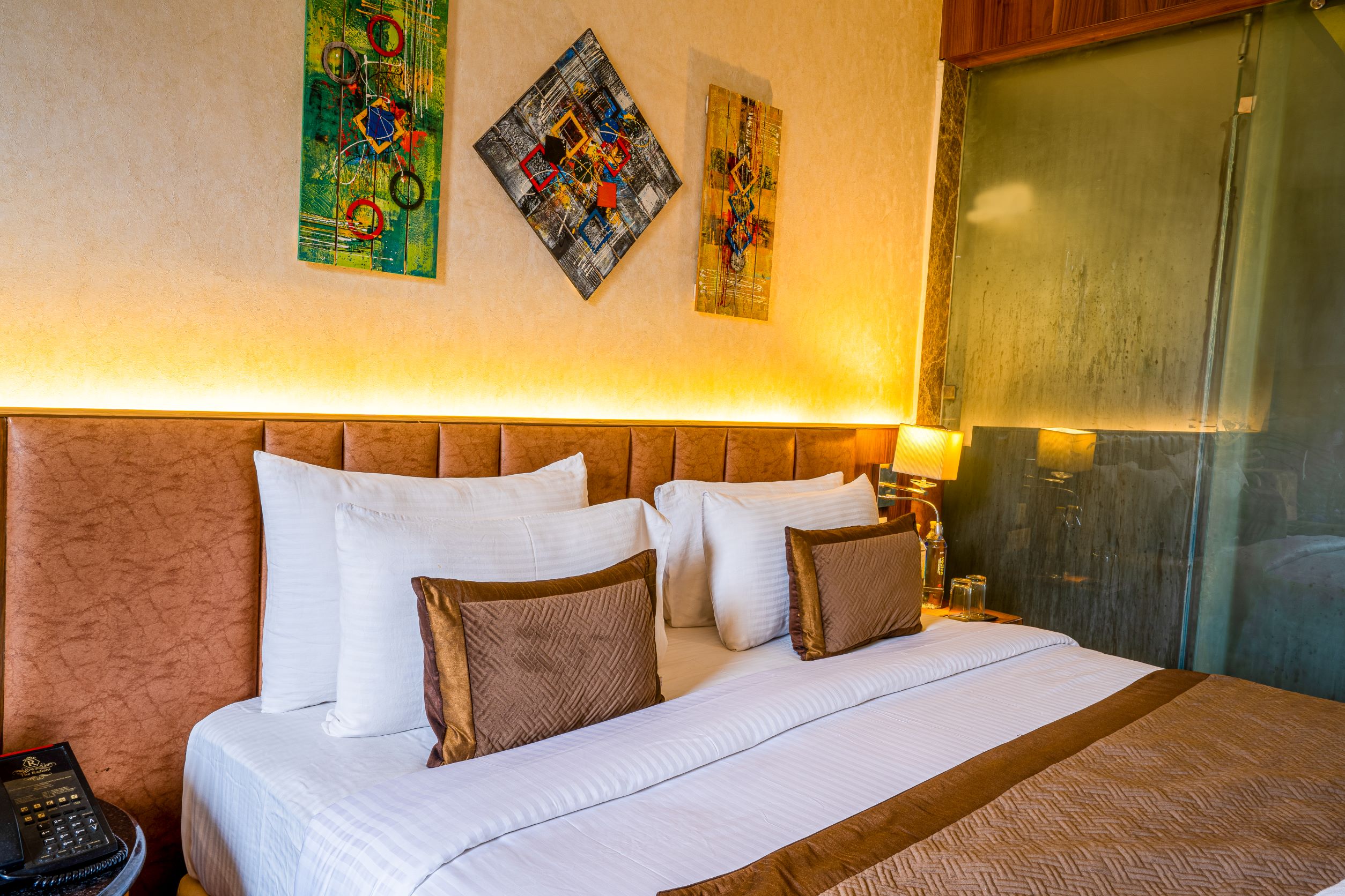 The Radiant Resort 𝗕𝗢𝗢𝗞 Gorakhpur Resort 𝘄𝗶𝘁𝗵 𝗙𝗥𝗘𝗘 𝗖𝗮𝗻𝗰𝗲𝗹𝗹𝗮𝘁𝗶𝗼𝗻