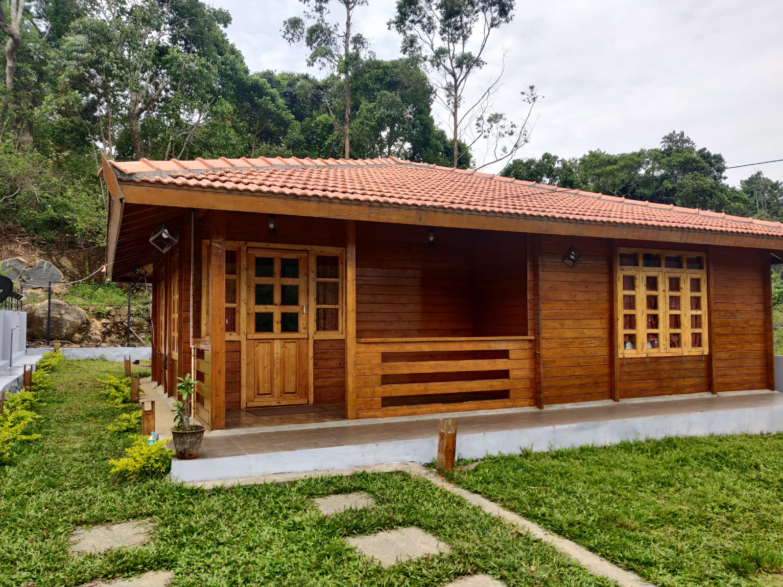 Wood House 𝗕𝗢𝗢𝗞 Yercaud Homestay 𝘄𝗶𝘁𝗵 ₹𝟬 𝗣𝗔𝗬𝗠𝗘𝗡𝗧