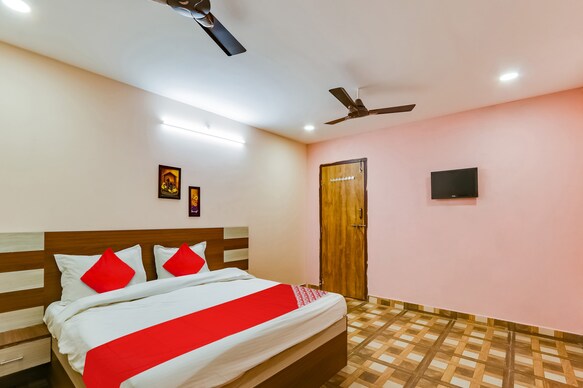 Most Popular Tourist Rated Resorts & Stays in Karimnagar | MakeMyTrip