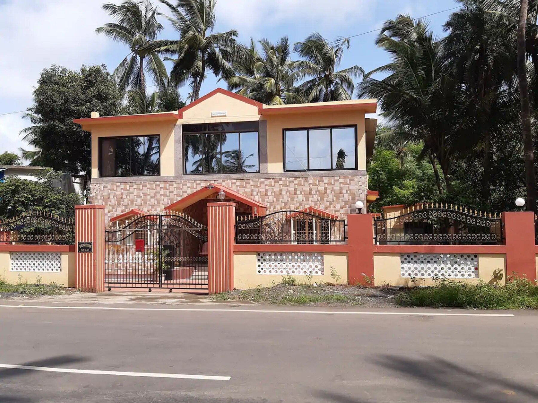 hotel ocean inn Best Rates on Daman Hotel Deals, Reviews & Photos