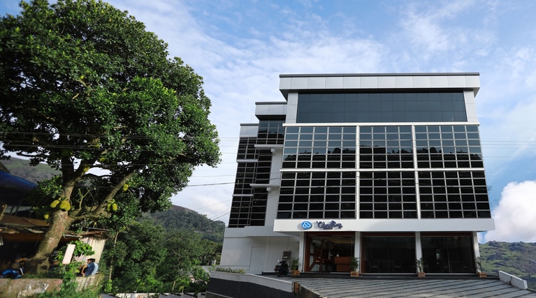 CloudBay hotel Best Rates on Kattappana Hotel Deals, Reviews & Photos