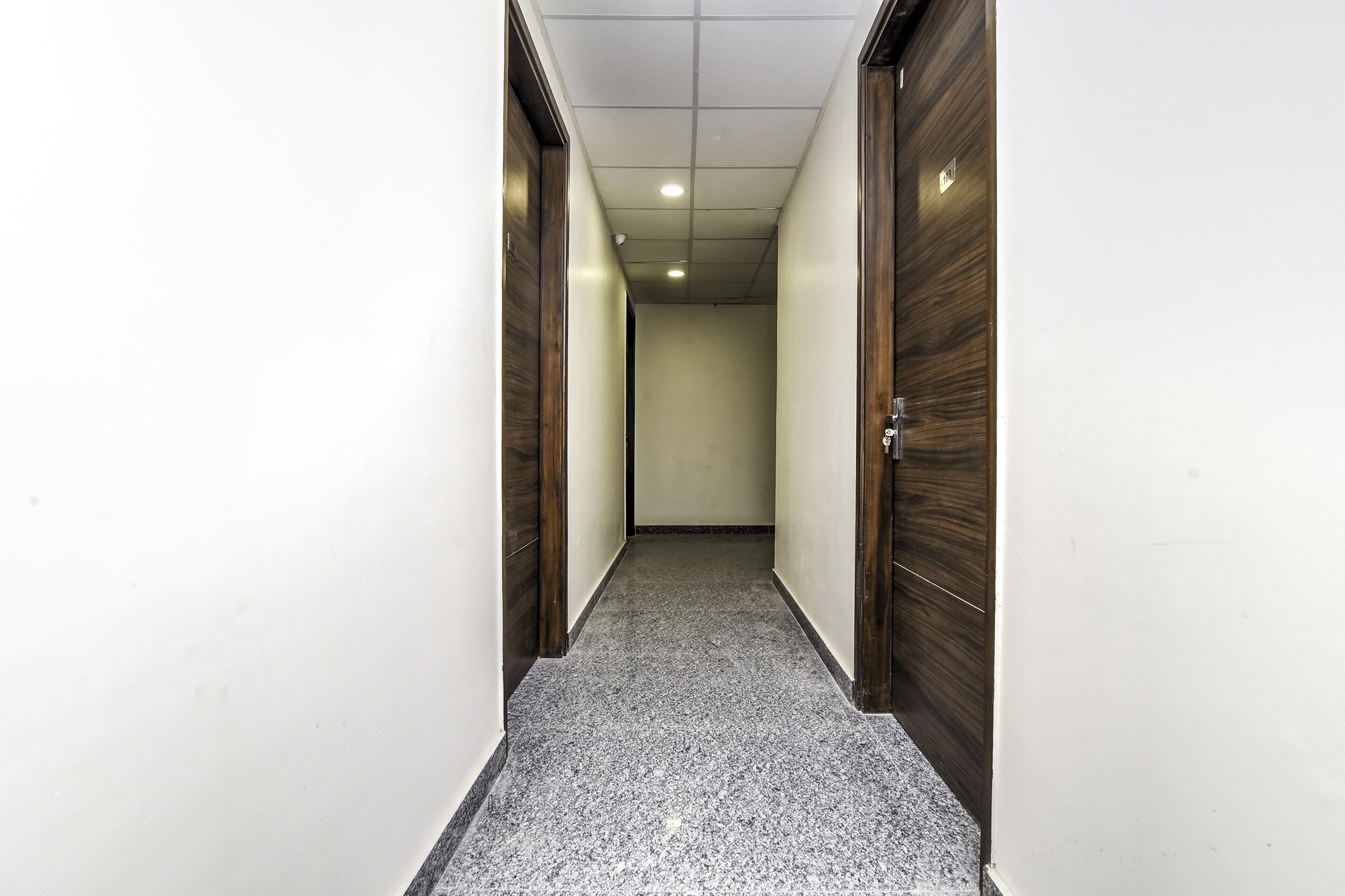 Super Hotel O Hare rama guest house 𝗕𝗢𝗢𝗞 Delhi Hotel