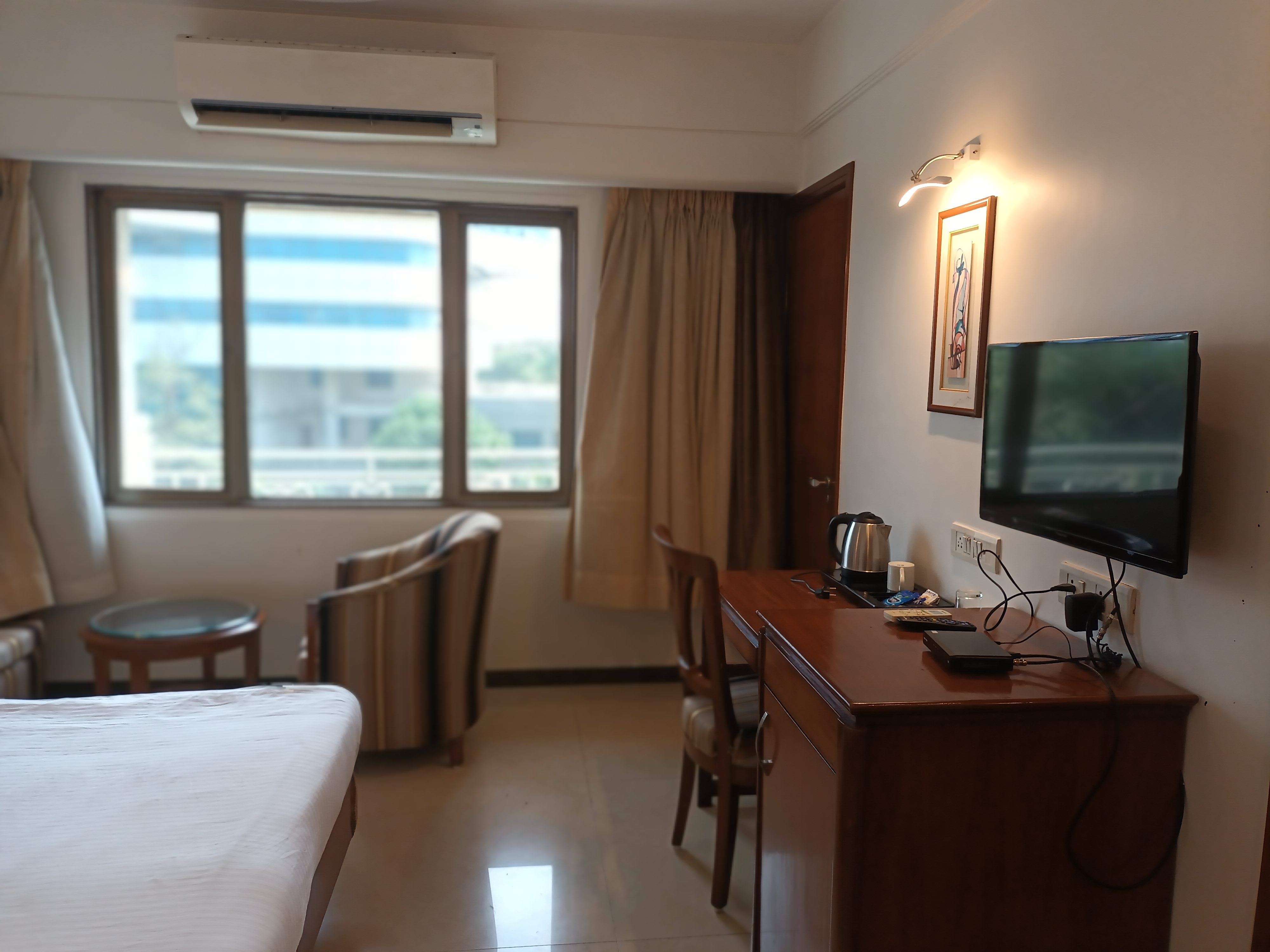 Hotel Solitaire 𝗕𝗢𝗢𝗞 Mumbai Hotel 𝘄𝗶𝘁𝗵 𝗙𝗥𝗘𝗘 𝗖𝗮𝗻𝗰𝗲𝗹𝗹𝗮𝘁𝗶𝗼𝗻