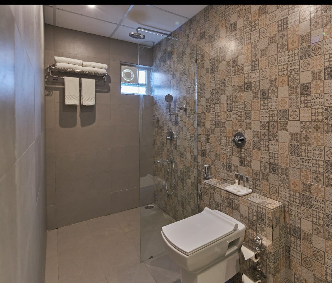 Regenta INN Grand Koramangala Best Rates on Bangalore Hotel Deals ...