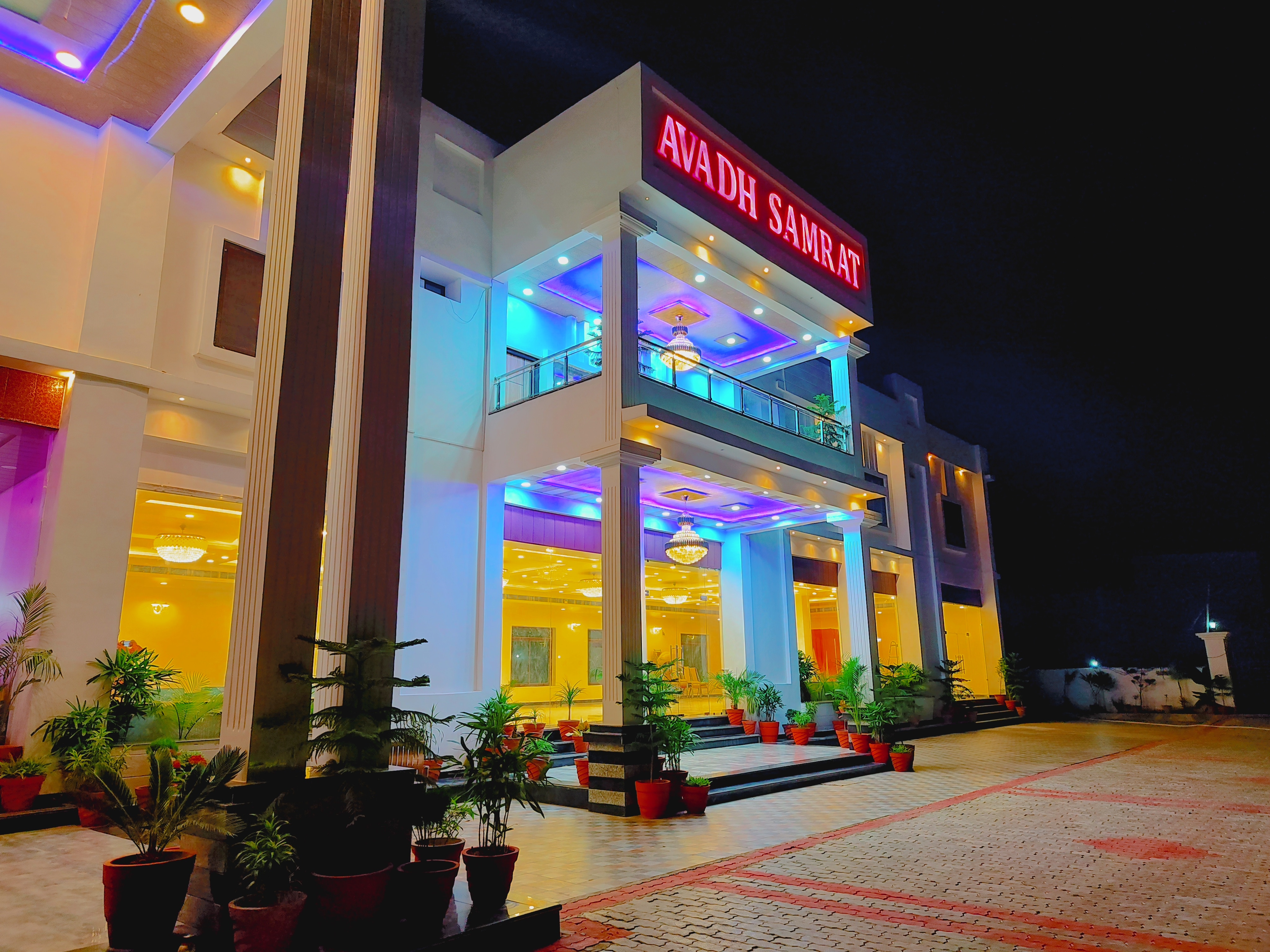 AVADH SAMRAT RESORT 𝗕𝗢𝗢𝗞 Ayodhya Resort 𝘄𝗶𝘁𝗵 𝗙𝗥𝗘𝗘 𝗖𝗮𝗻𝗰𝗲𝗹𝗹𝗮𝘁𝗶𝗼𝗻