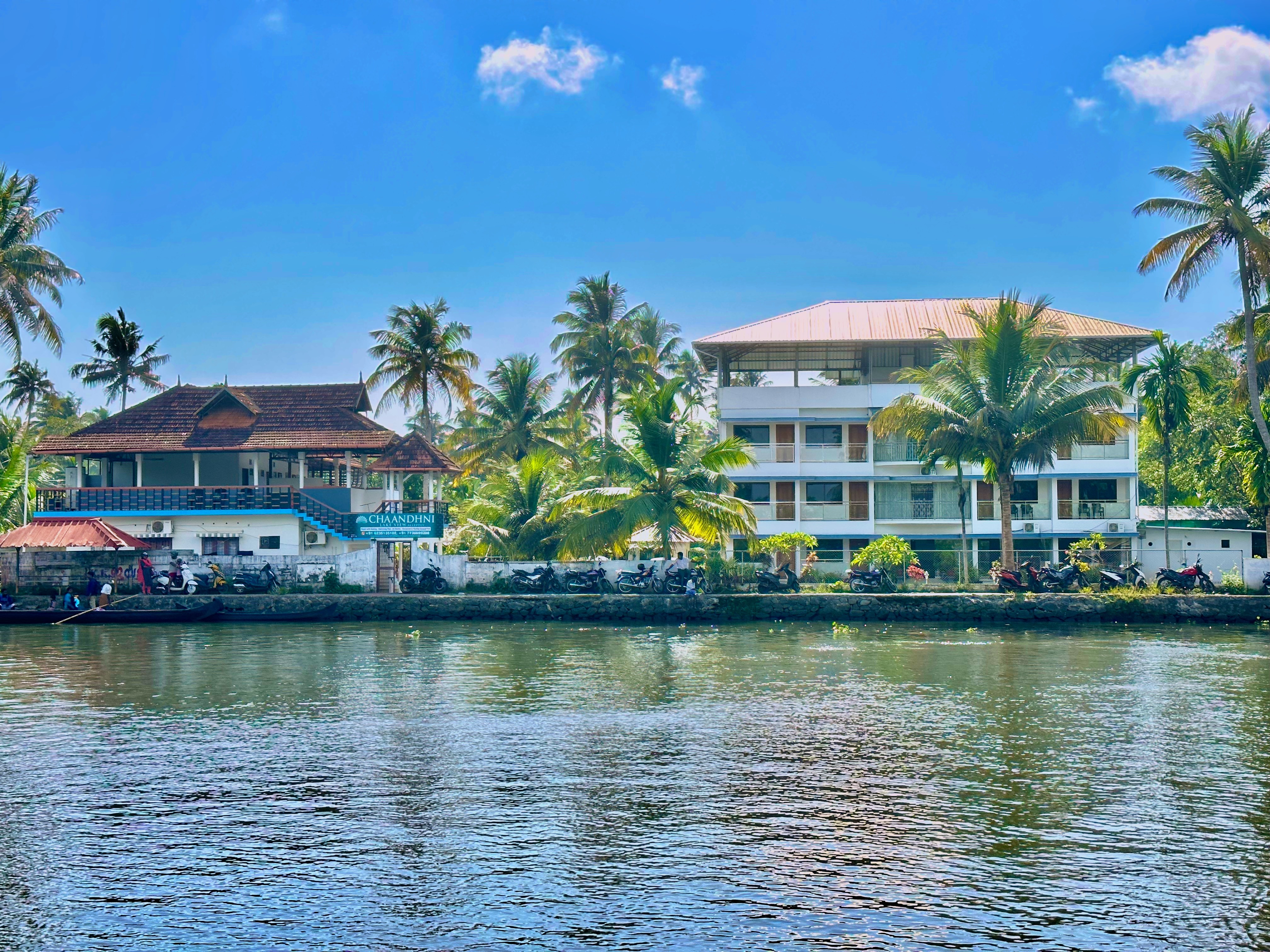 Sterling Lake Palace Alleppey 헕헢헢헞 Alleppey Resort