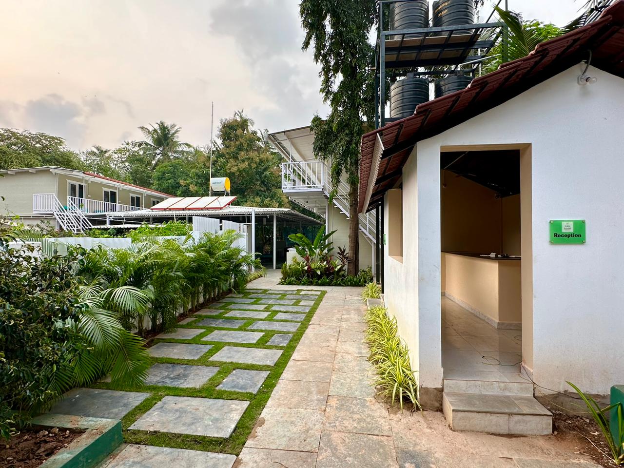 Coco Hostel Palolem 𝗕𝗢𝗢𝗞 Goa Hostel 𝘄𝗶𝘁𝗵 𝗙𝗥𝗘𝗘 𝗖𝗮𝗻𝗰𝗲𝗹𝗹𝗮𝘁𝗶𝗼𝗻